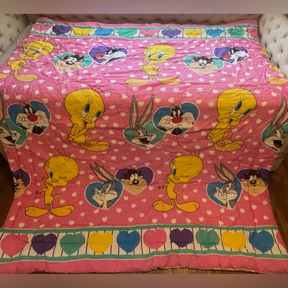 Warner Bros. | Bedding | Looney Tunes Vintage Bed Comforter Girls Pink ...